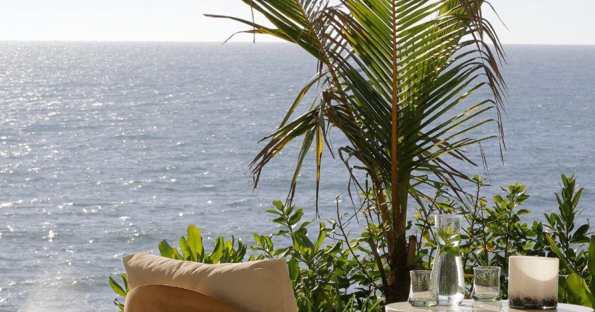 Sala Beach House | Mahlatini Luxury Travel