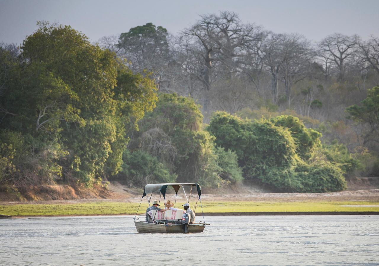 Where to Go for a Water-Based Safari in Africa | Mahlatini